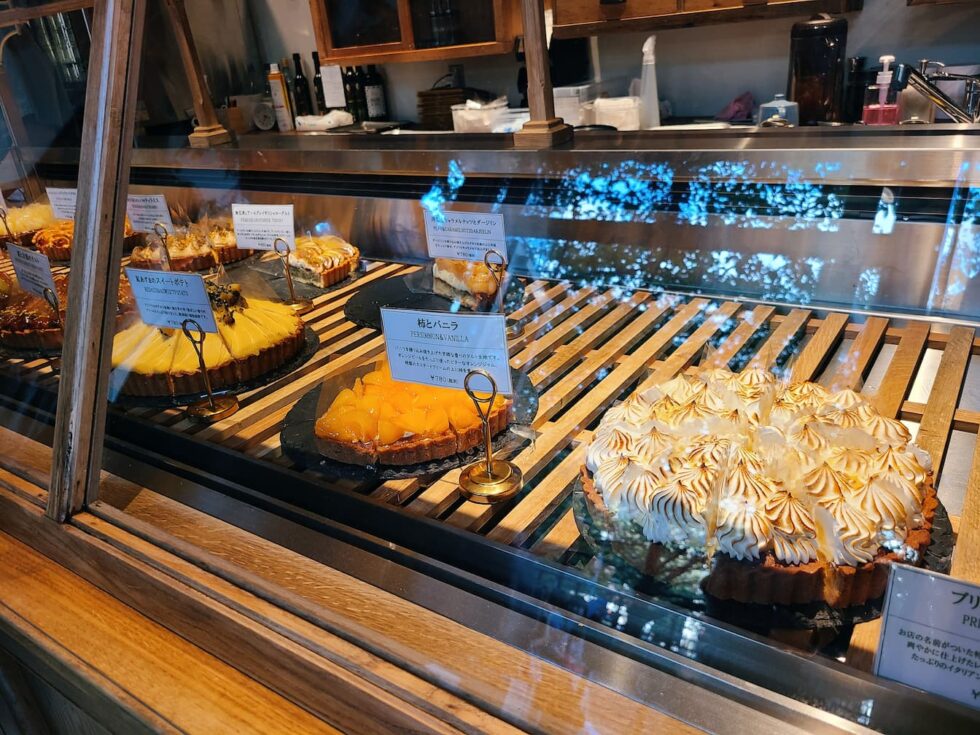 【プリンセスタルト｜中目黒】駅近くに新たなスイーツ店が誕生！カフェ利用もできるタルト専門店をレポート！｜ナカメディア